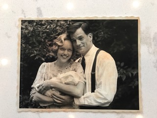 X Company Auction: Faber family photo | TV, eh?