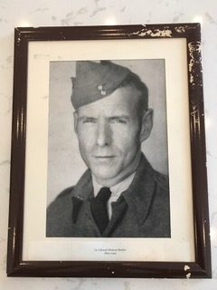 X Company Auction: Colonel Sinclair memorial picture | TV, eh?